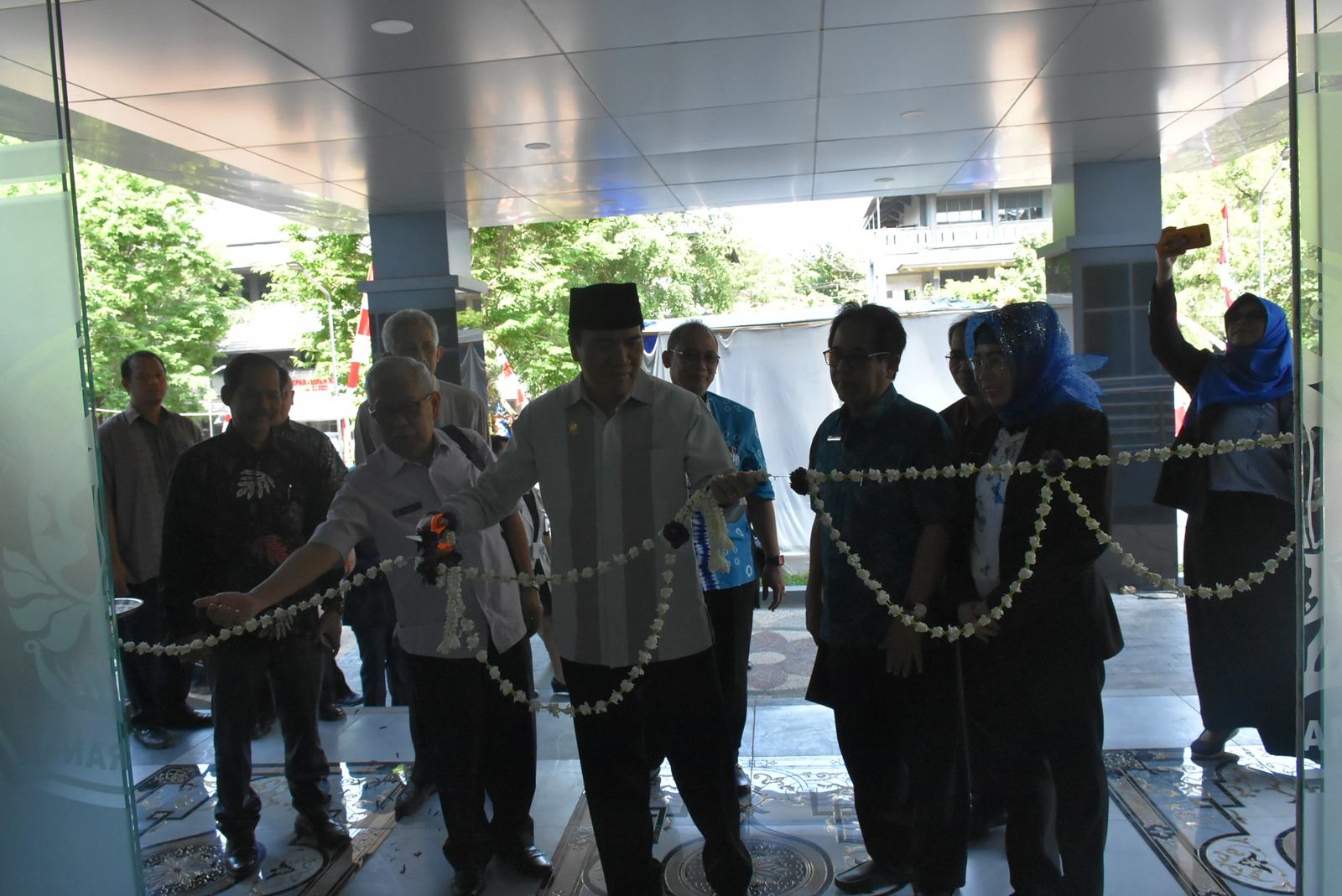 Rektor UNDIP Resmikan Gedung Baru FSM - Universitas Diponegoro