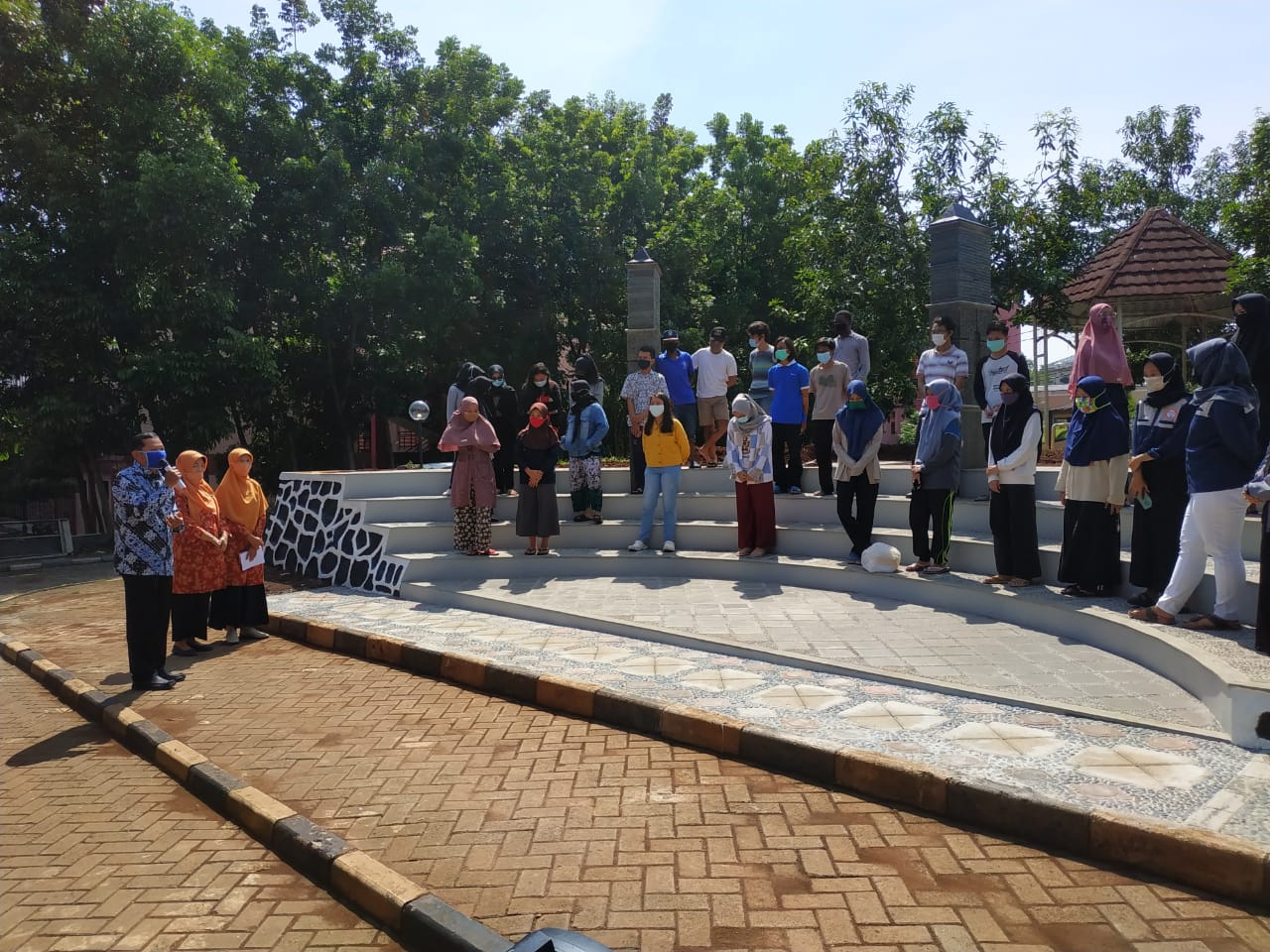 Bakti Sosial DWP UNDIP | Undip Initiatives for Sustainability