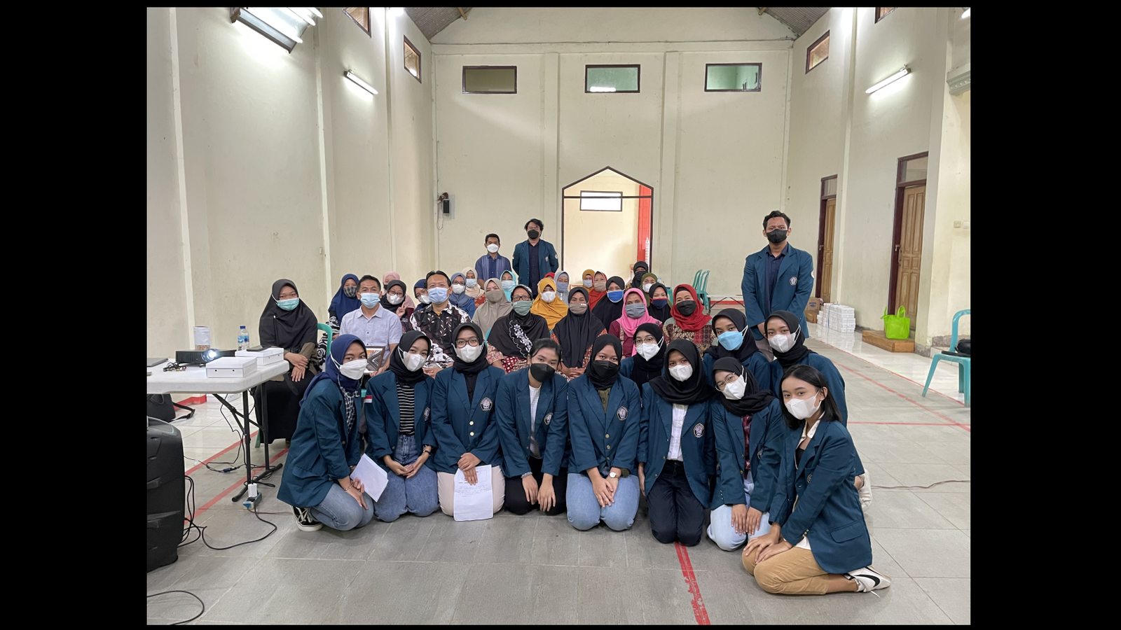 Sosialisasi P-IRT Kepada Pelaku UMKM di Desa Ngadikerso - Universitas ...