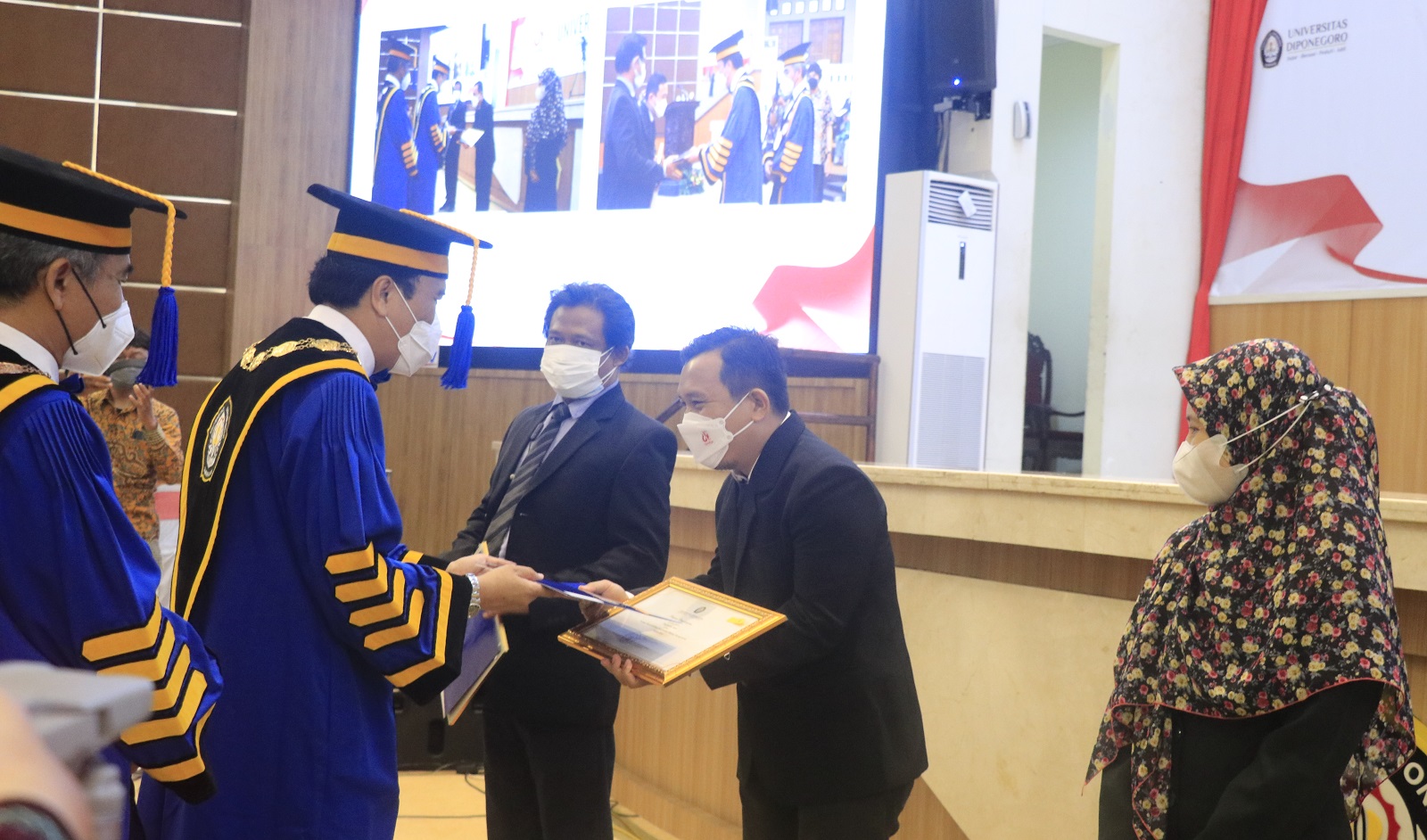 Perayaan Dies Natalis ke-64 UNDIP Diwarnai Pemberian Apresiasi Khusus ...