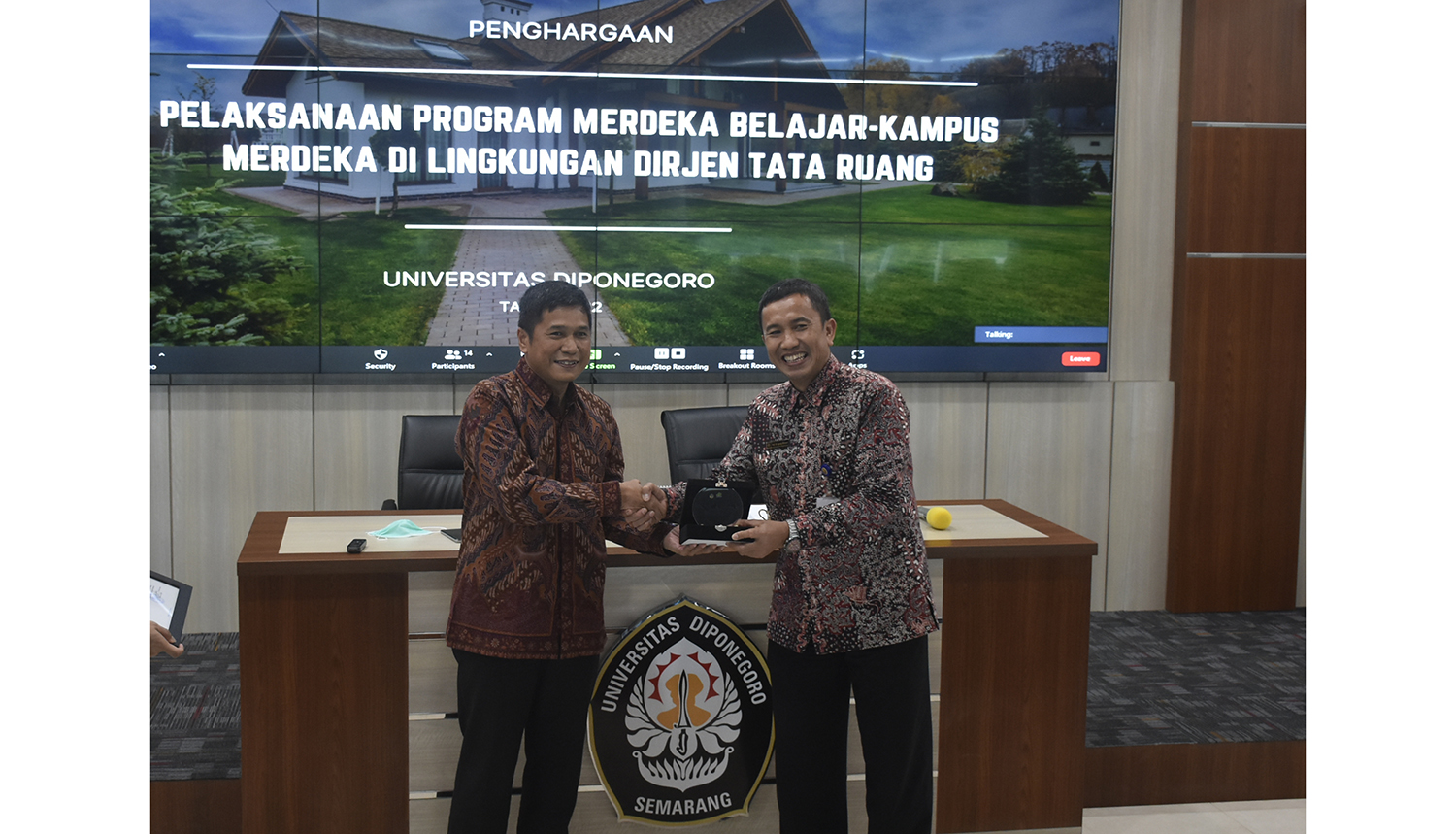 UNDIP Terima Penghargaan dari Kementerian Agraria dan Tata Ruang/Badan Pertanahan Nasional (ATR ...