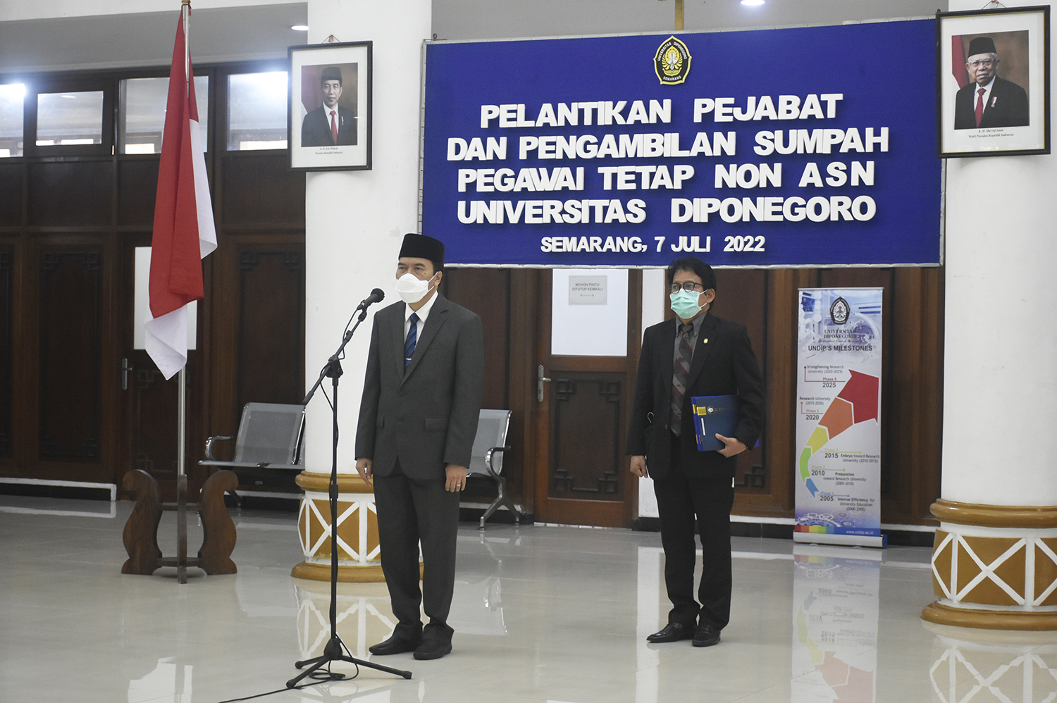 Inaugurating UNDIP Non ASN Officials and Employees, Rector Ordered to ...