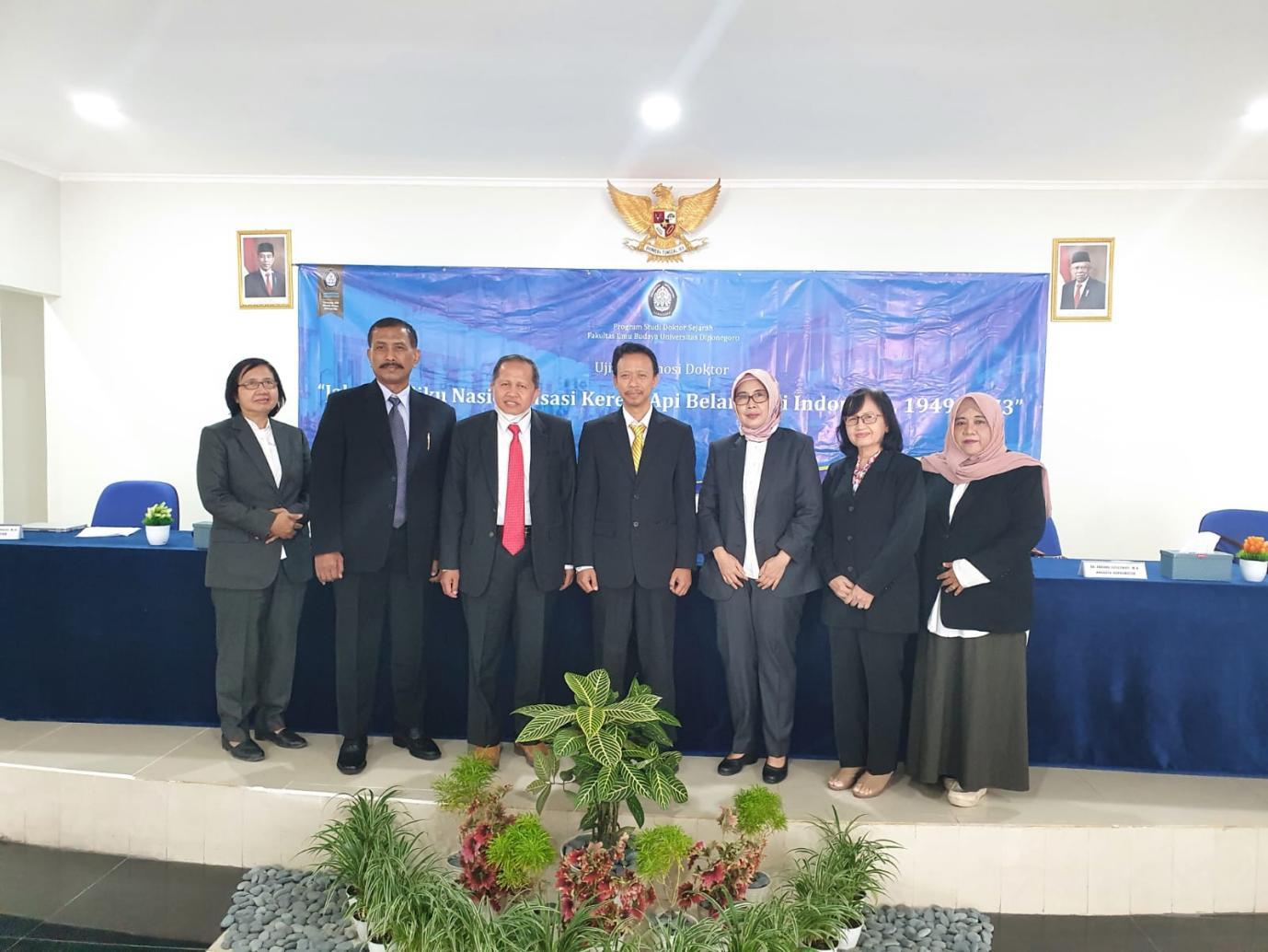 UNDIP Has Graduated Two Doctors of History - Universitas Diponegoro