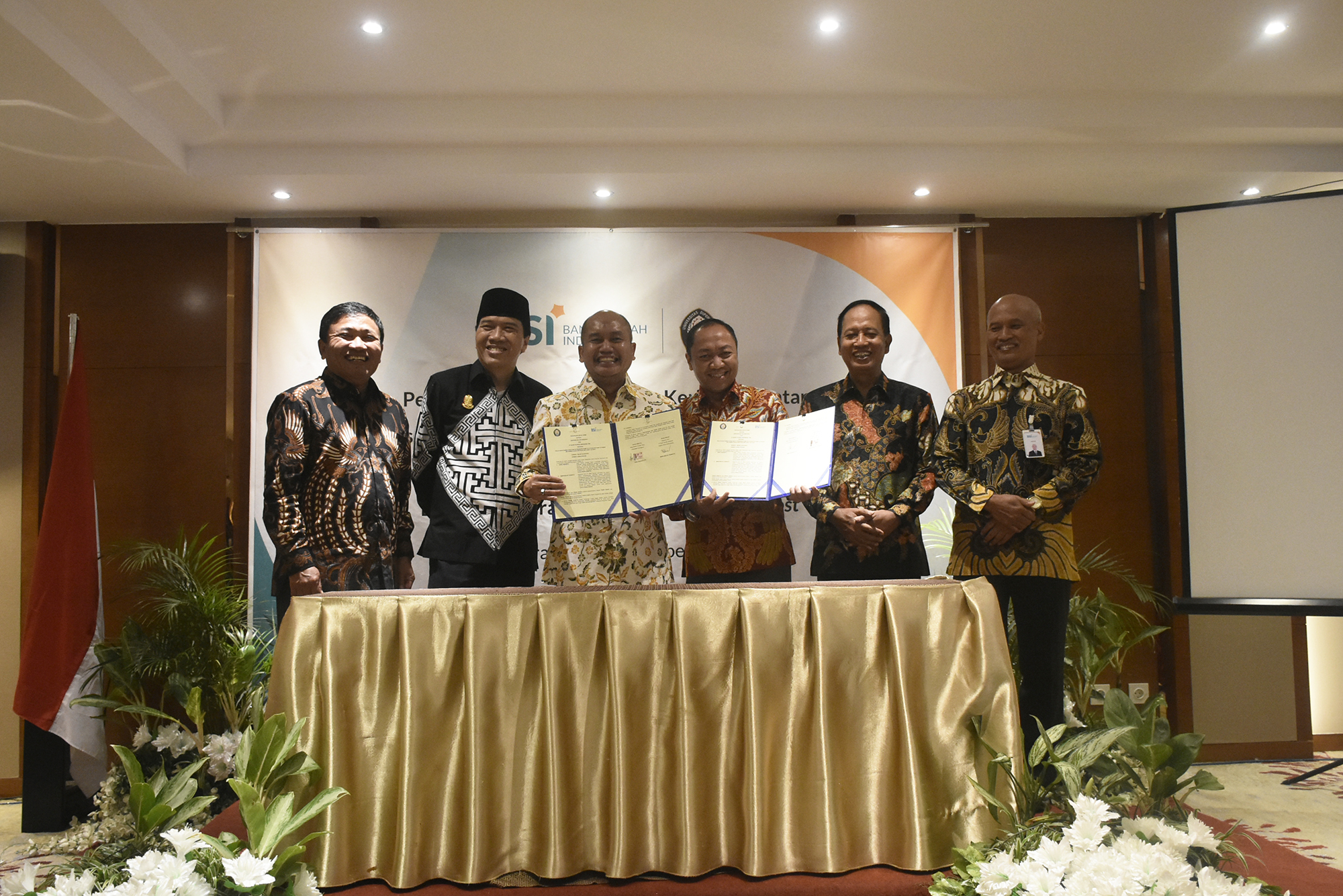 Supporting Ecosystem Development and Islamic Banking Literacy, UNDIP ...