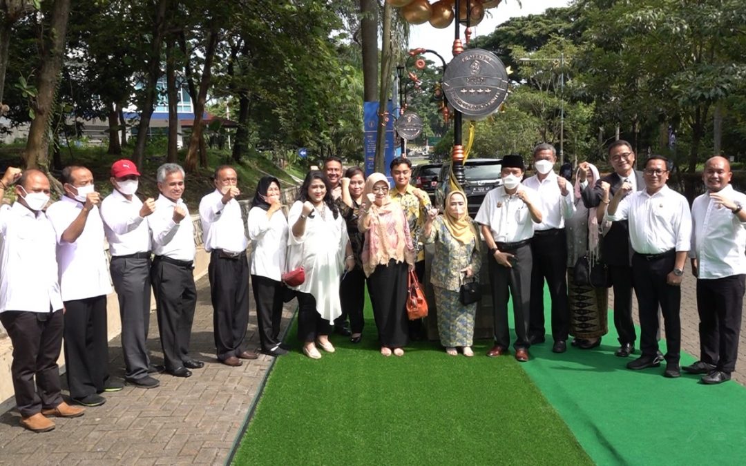 Rektor UNDIP Resmikan Pilar Cendekia - Universitas Diponegoro