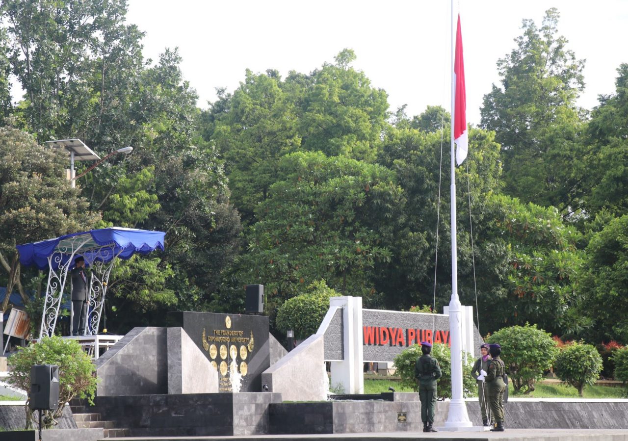 Rektor Undip Ajak Civitas Academica Untuk Meneladani dan Meneruskan Semangat Juang Pahlawan ...