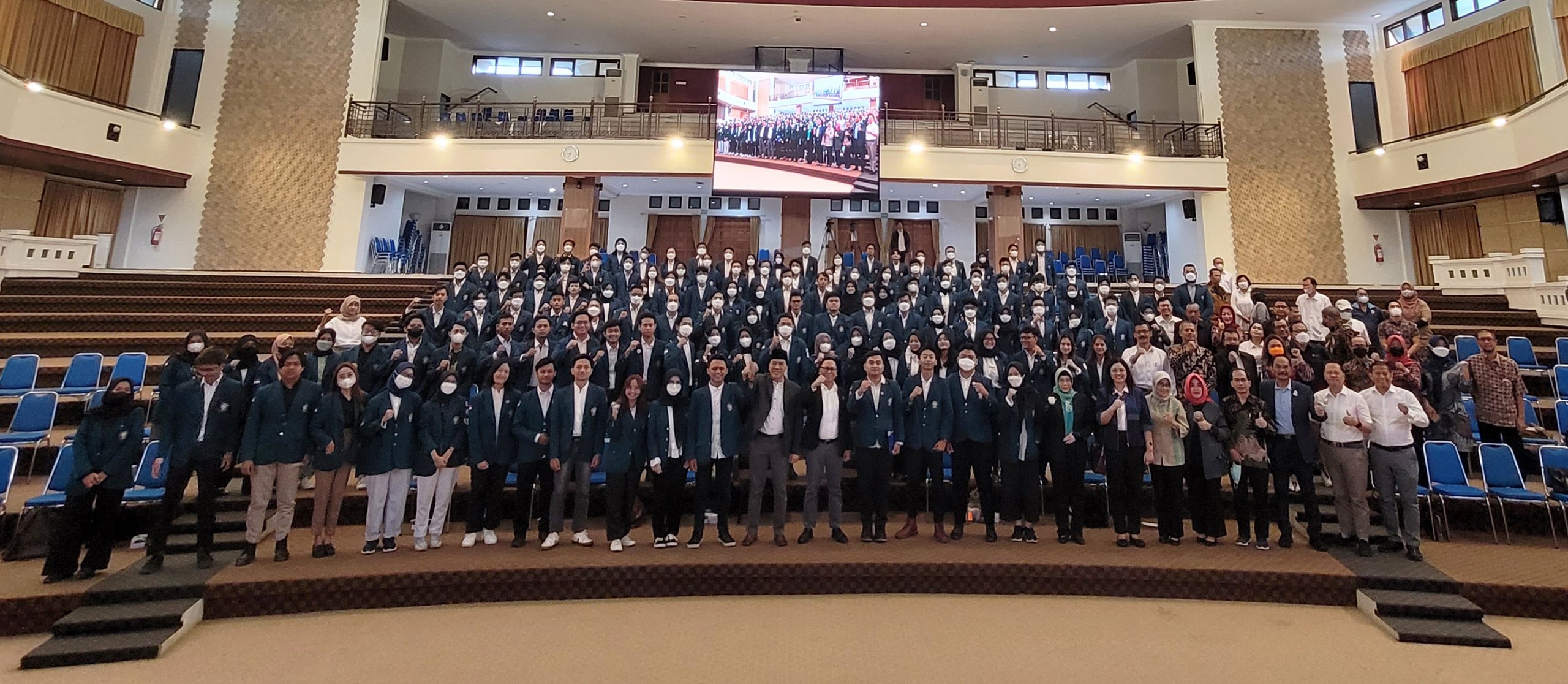 Rektor UNDIP Resmi Melantik Pengurus Organisasi Kemahasiswaan ...