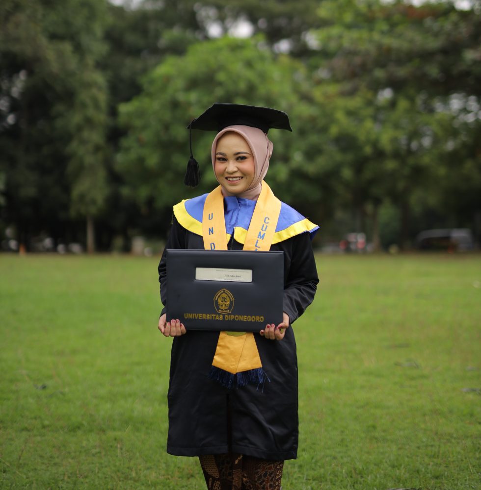 Dwi Yulia Asari (Alumni FEB UNDIP): Kita Harus Selalu Mengasah ...