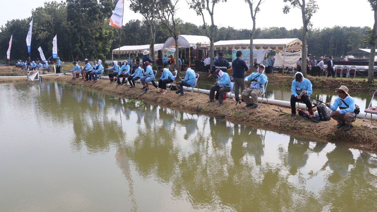 Lomba Mancing di Kampus UNDIP Teluk Awur Jepara Menandai Berdirinya UNDIP Mancing Community ...