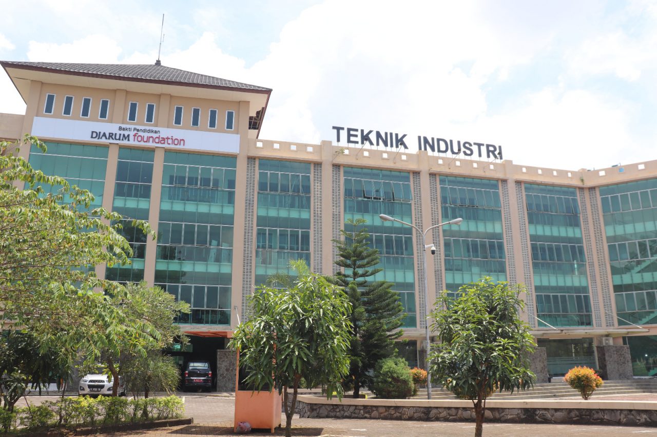 Prodi S1 Teknik Industri UNDIP, Keren! - Universitas Diponegoro