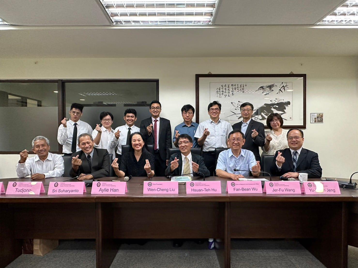 Inisiasi Kerja Sama Internasional Departemen Teknik Sipil dengan ... Inisiasi Kerja Sama Internasional Departemen Teknik Sipil dengan ...