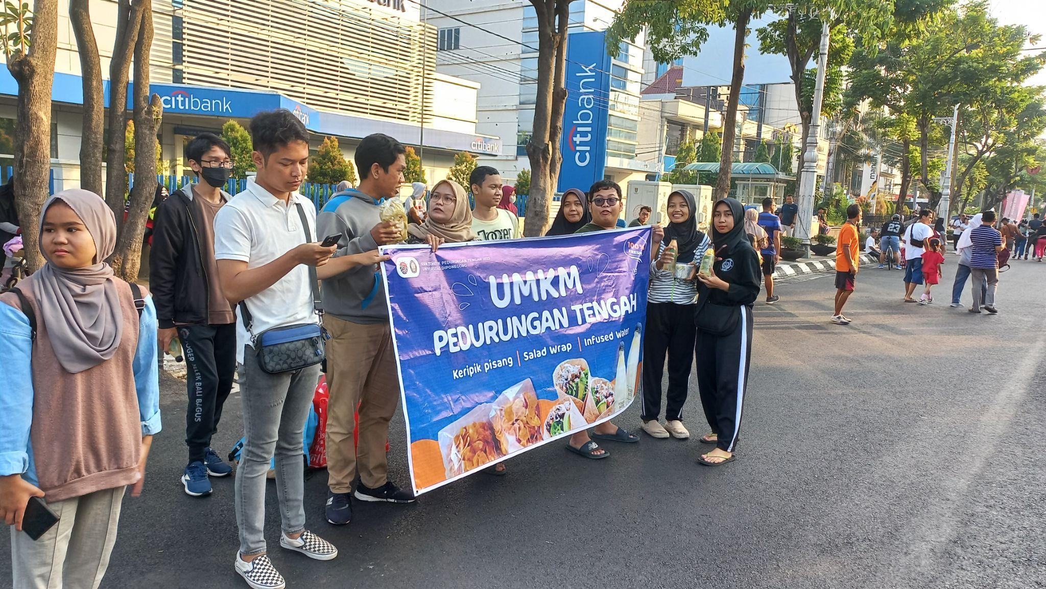 Berdayakan UMKM, Tim KKN Tematik UNDIP Kenalkan dan Pasarkan Produk ...