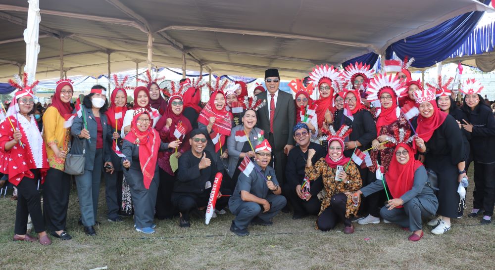 UNDIP Gelar Upacara Peringatan HUT ke-78 Kemerdekaan RI - Universitas ...