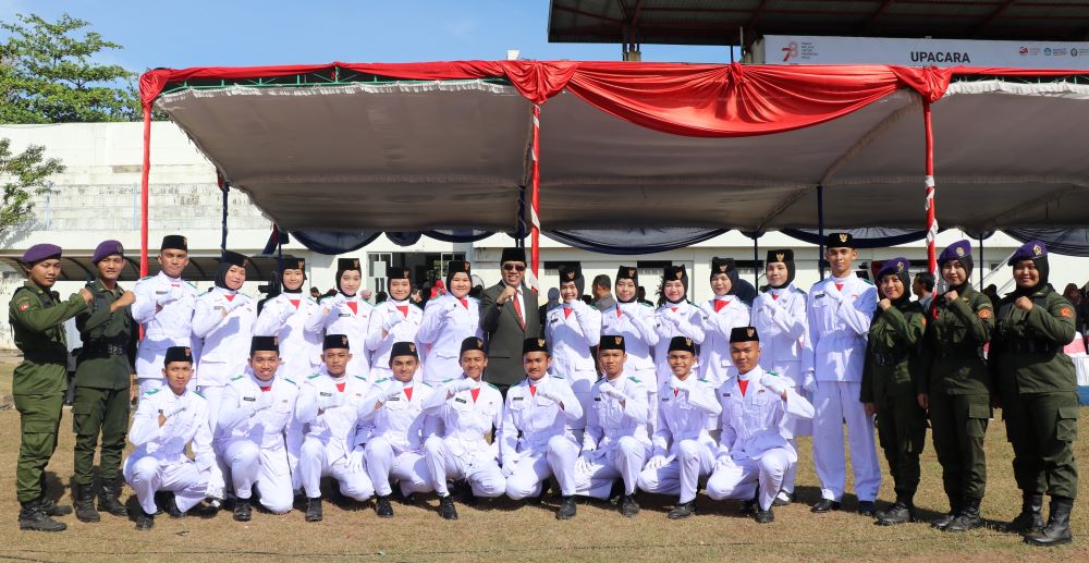 UNDIP Gelar Upacara Peringatan HUT ke-78 Kemerdekaan RI - Universitas Diponegoro