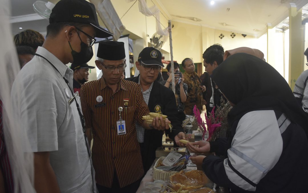 Students from the UNDIP Community Service (KKN) Team II Held an Innovation Exhibition in Klaten ...