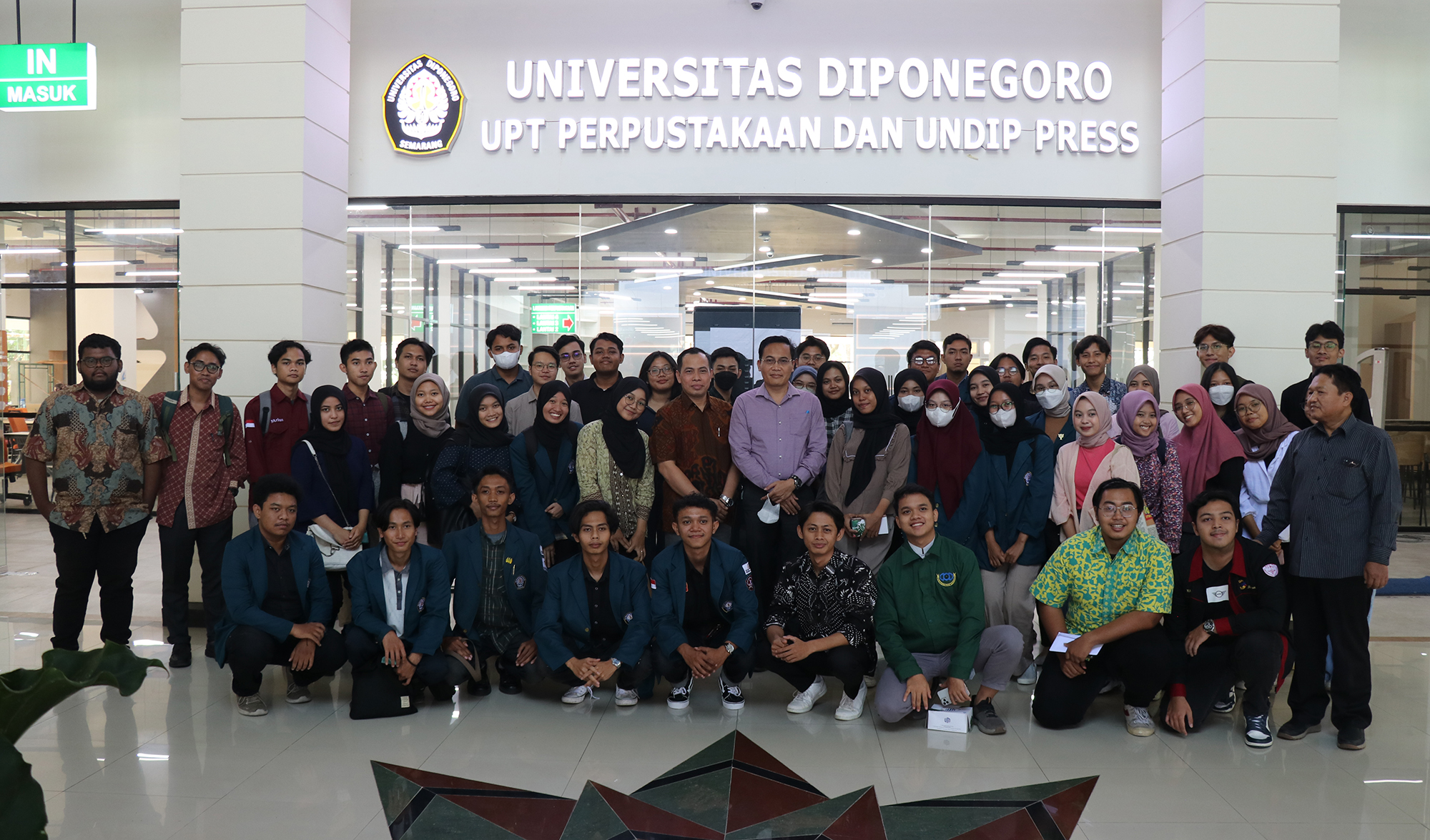 UNDIP Gelar Sosialisasi Layanan Perpustakaan dan UNDIP Press dalam ...
