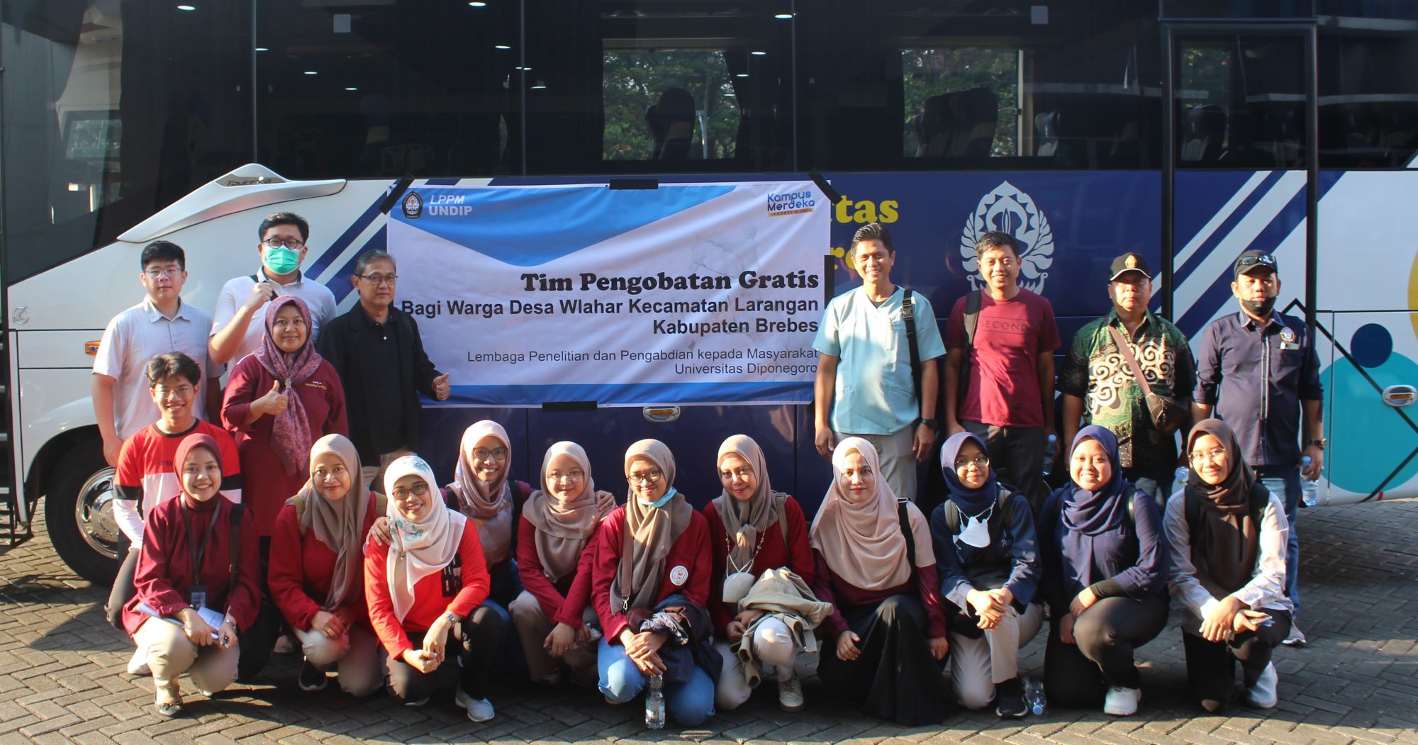 UNDIP Provides Free Medical Treatment in Wlahar Village, Brebes Regency ...