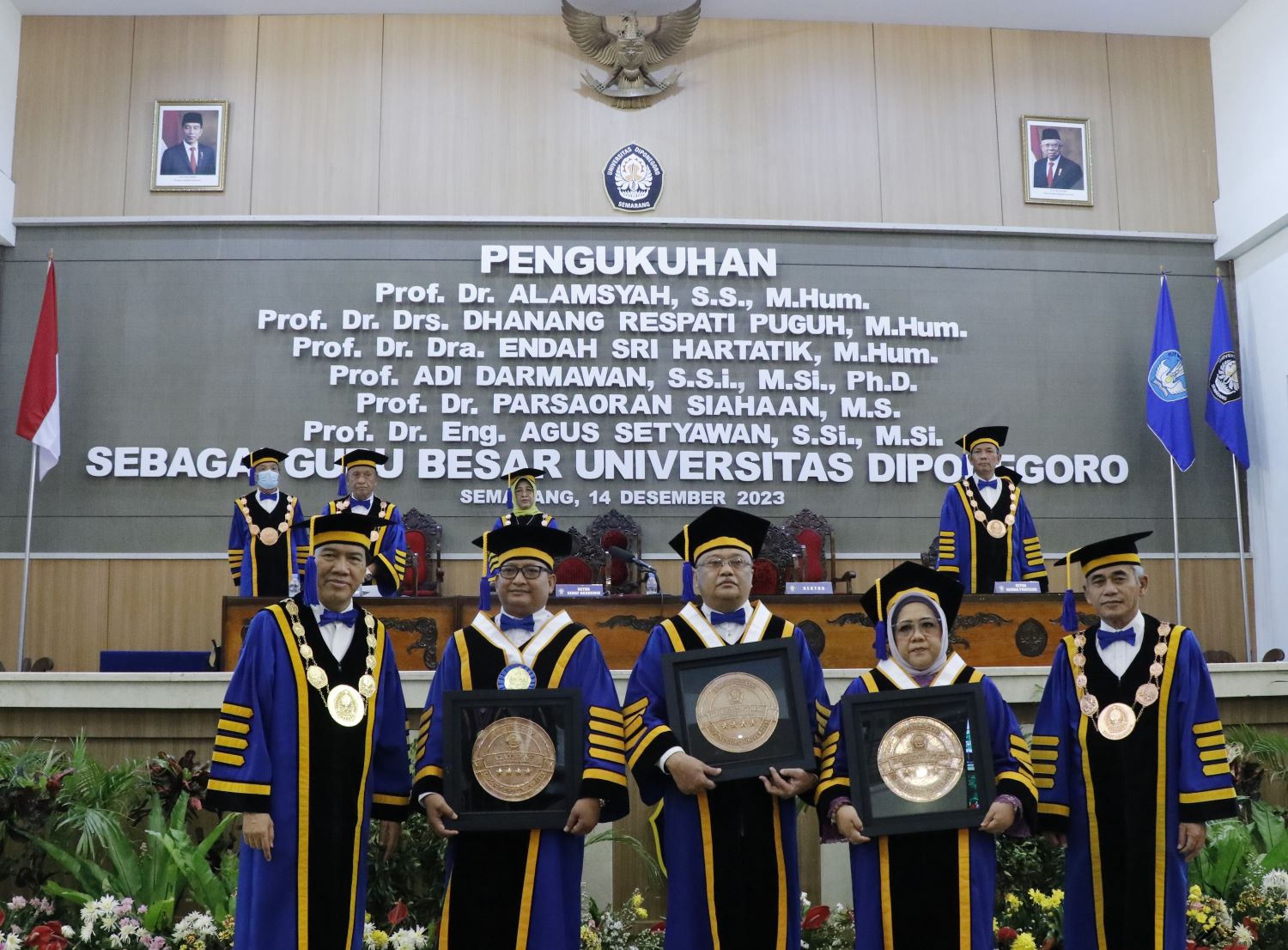Fakultas Ilmu Budaya UNDIP Tambah Tiga Guru Besar - Universitas Diponegoro