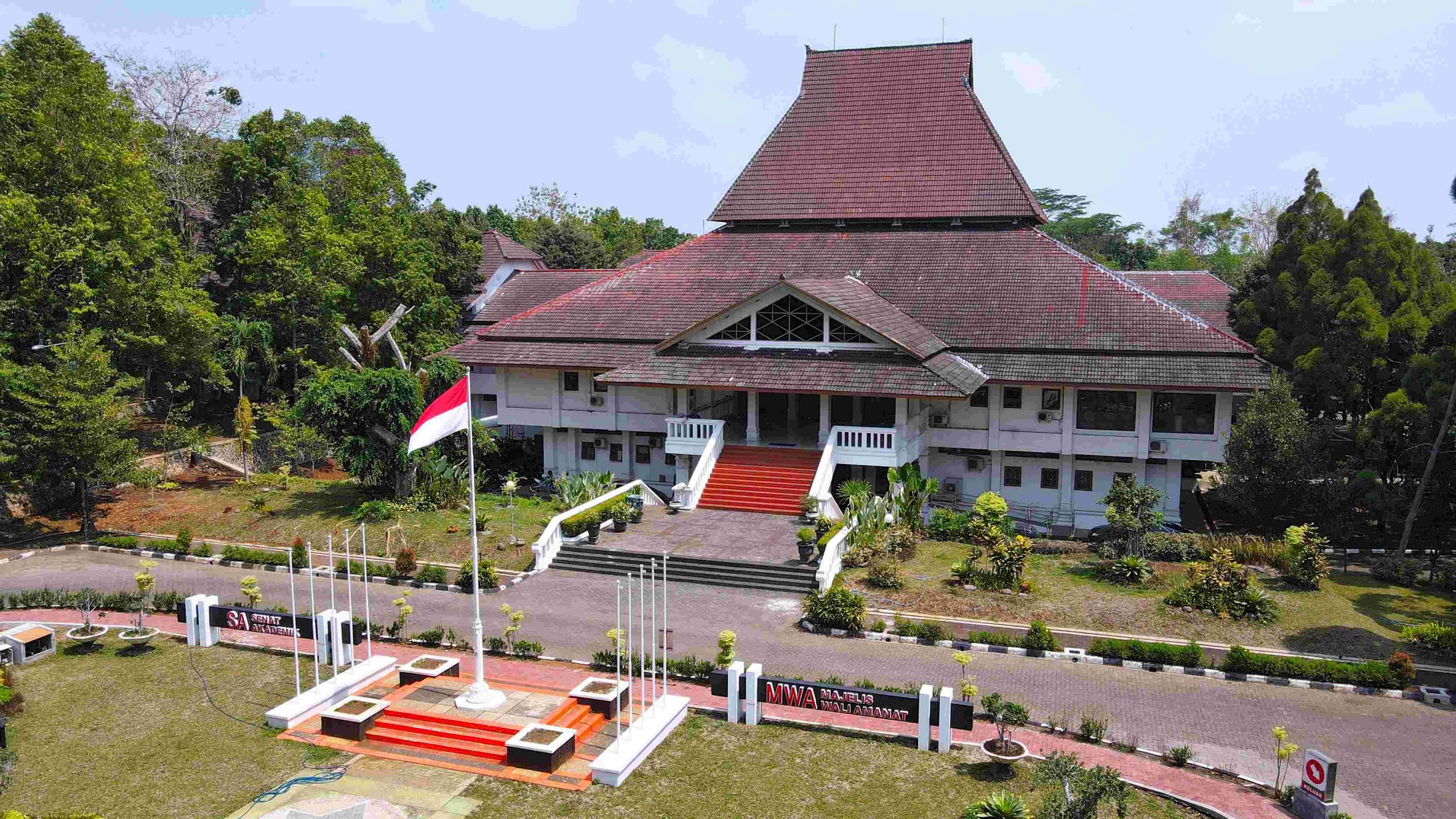 Foto Gedung Undip - Universitas Diponegoro