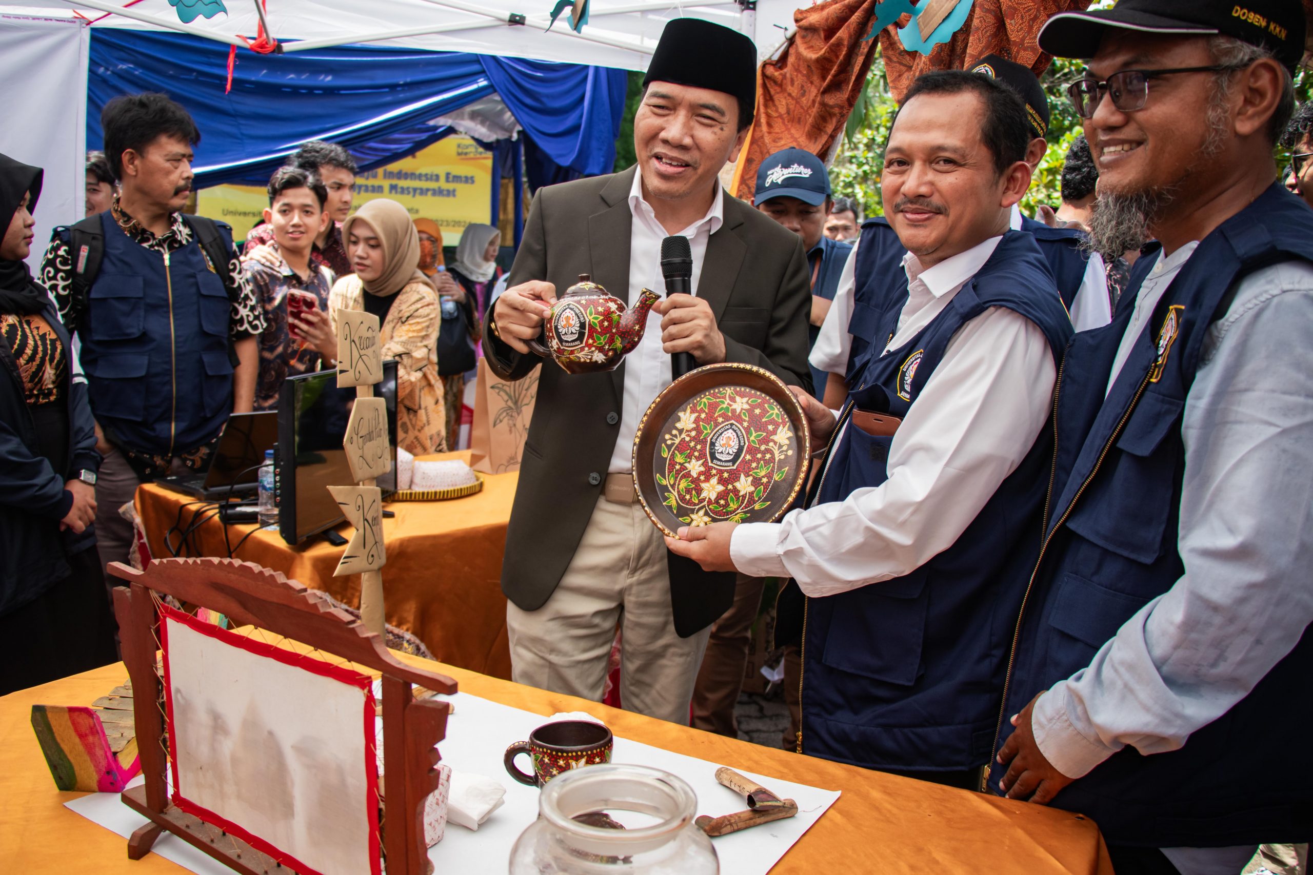 Undip Rector: KKN Students' Work Programs Contribute to Community ...