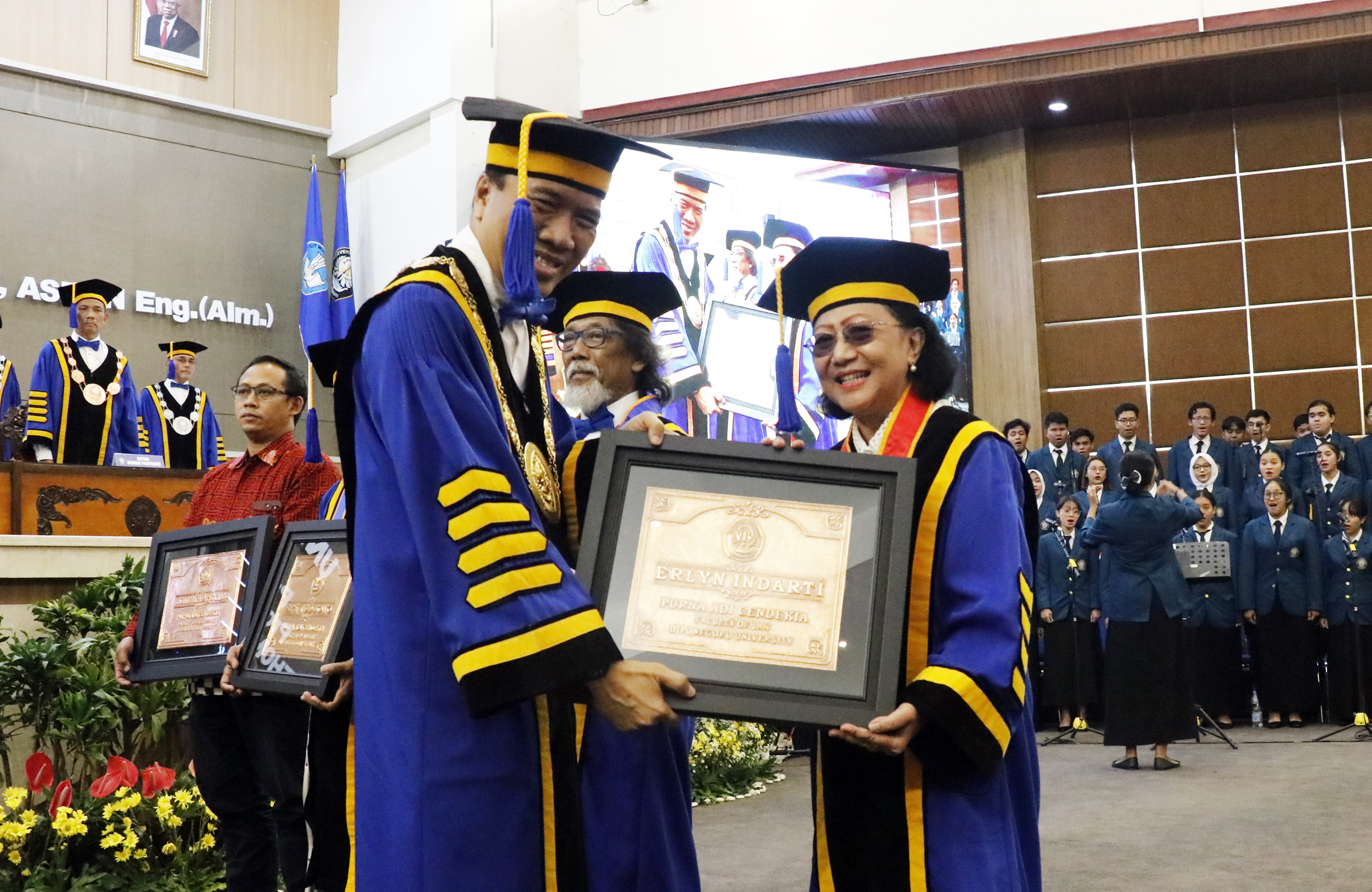 Professor of the Faculty of Law, UNDIP, Presented the Study of Legal Philosophy in the Oration ...