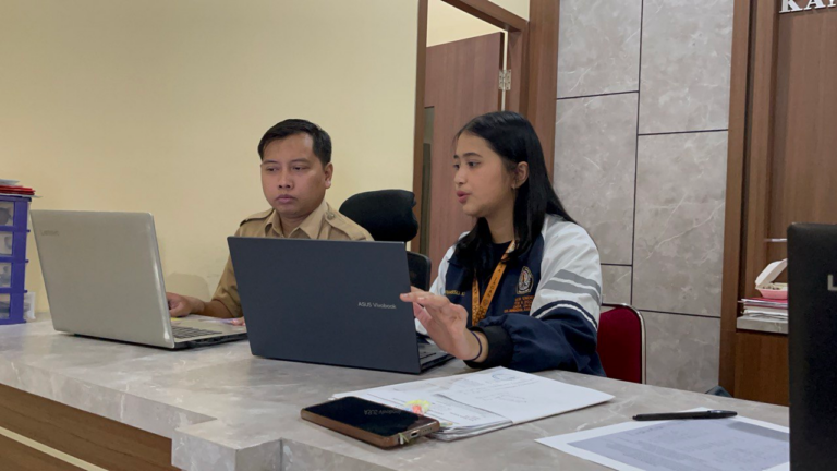 Mahasiswa KKN UNDIP Siapkan Desa Jagan Go Digital - Universitas Diponegoro