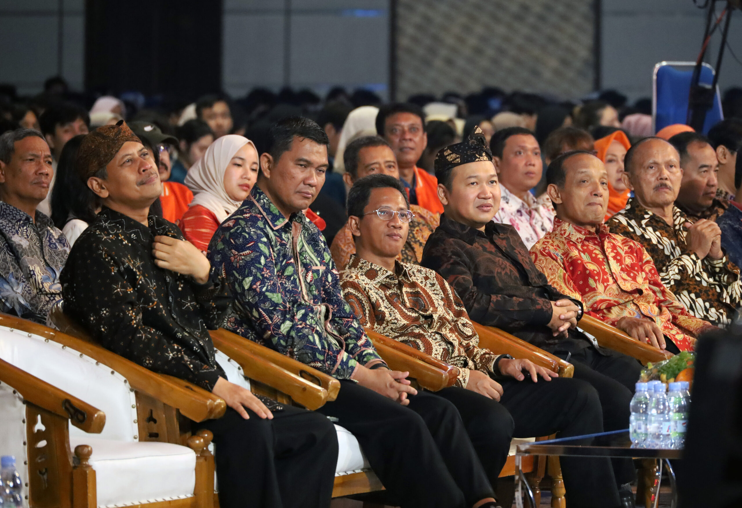 Alumni UNDIP di Kabinet Merah Putih Balik Kampus Bareng ‘Rosi on ...